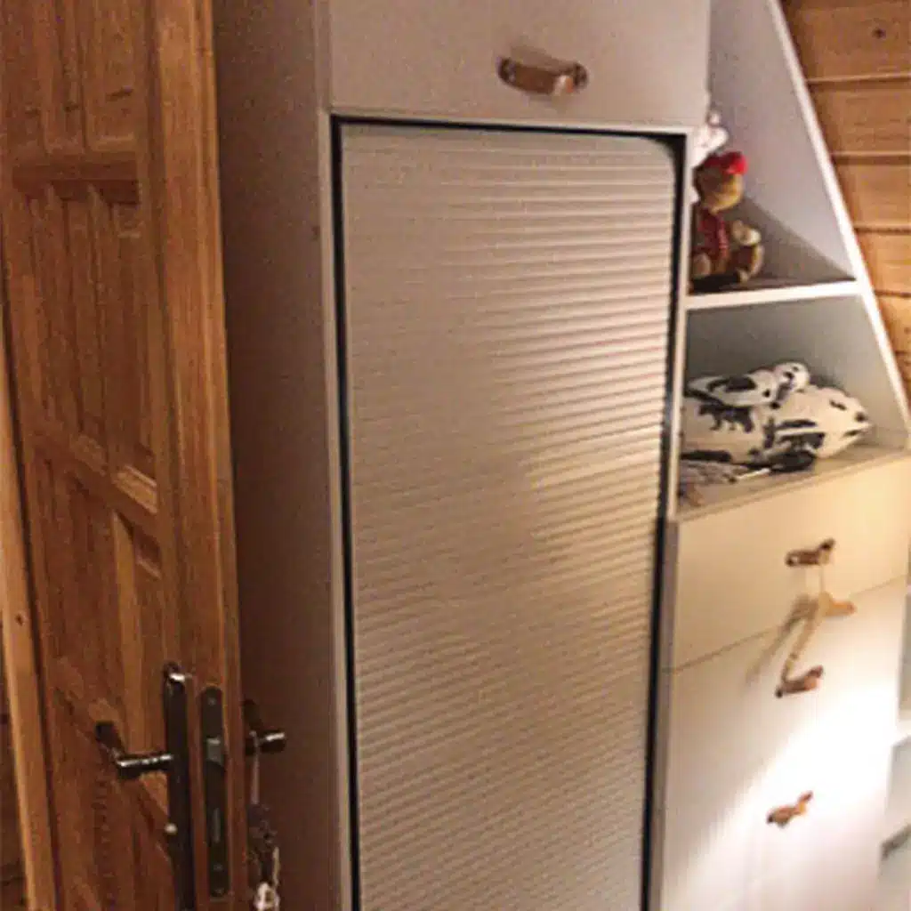 2025 New style pvc tambour door vertically scrolling