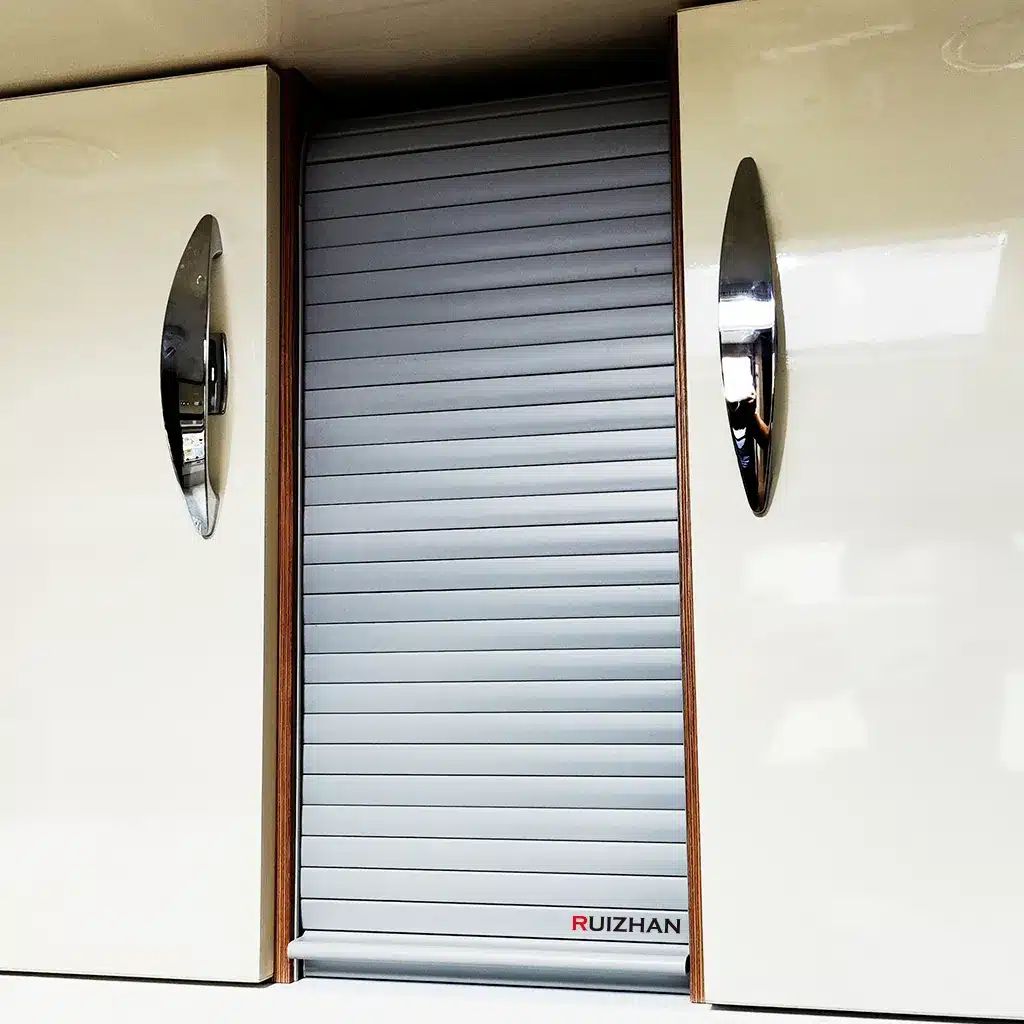 Vertical roll up cabinet doors kit adaptable